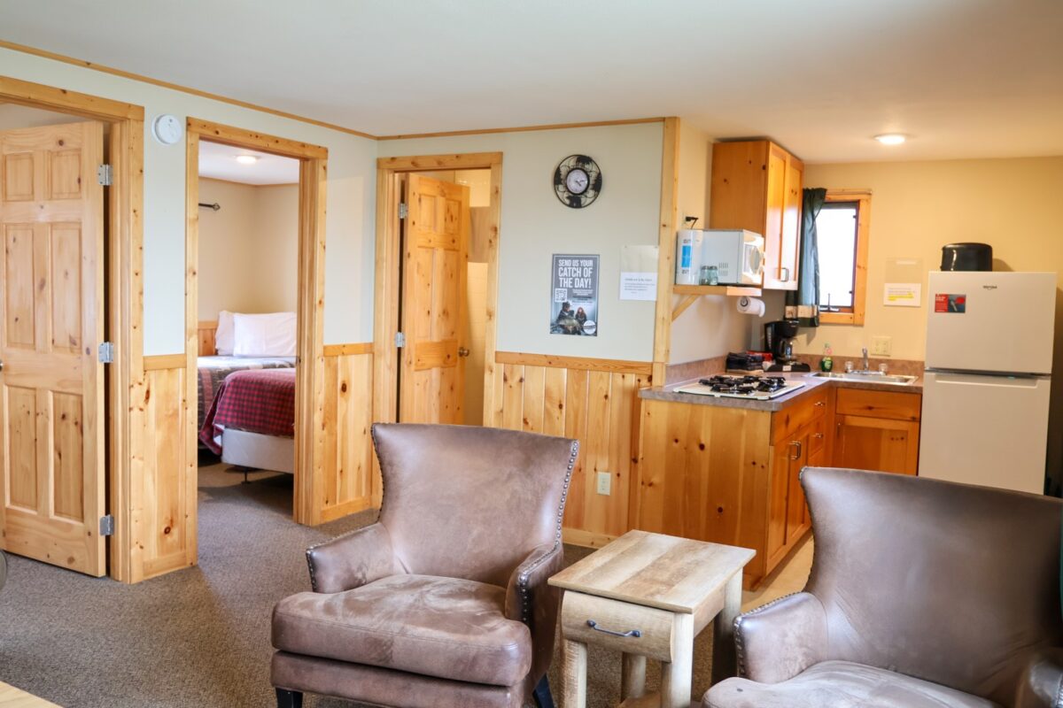 Riverside 2 Bedroom Cabins (#1-5) - Border View Lodge