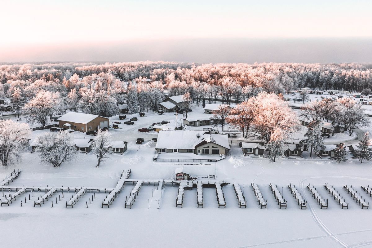 Experience the Perfect Wilderness Getaway at Border View Lodge