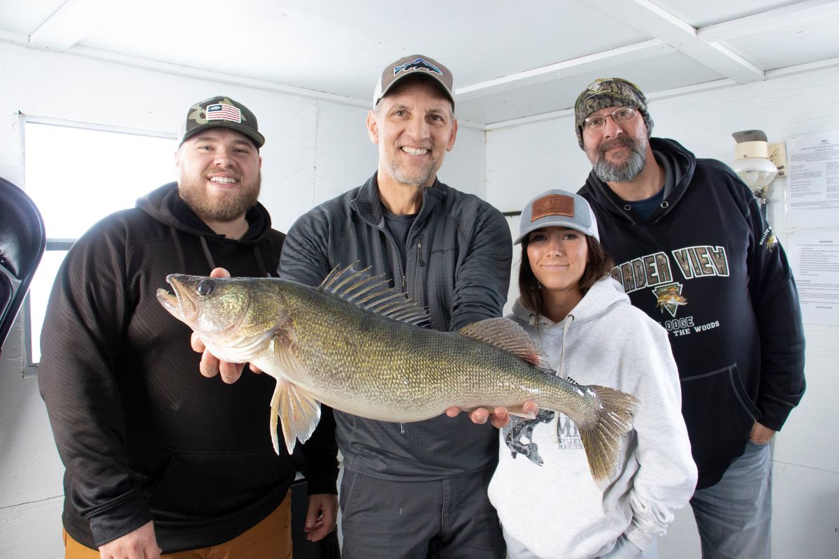 Lake of the Woods Fishing & Lodging at Border View Lodge in Baudette